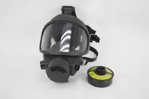 MSA Ultra Twin Respirator Riot Control Medium w/ Expired Filter
